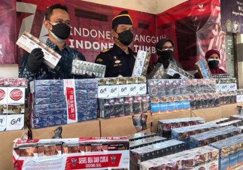 Dari Gudang Gelap hingga Truk Pos, Begini Modus Baru Mafia Rokok Ilegal ...